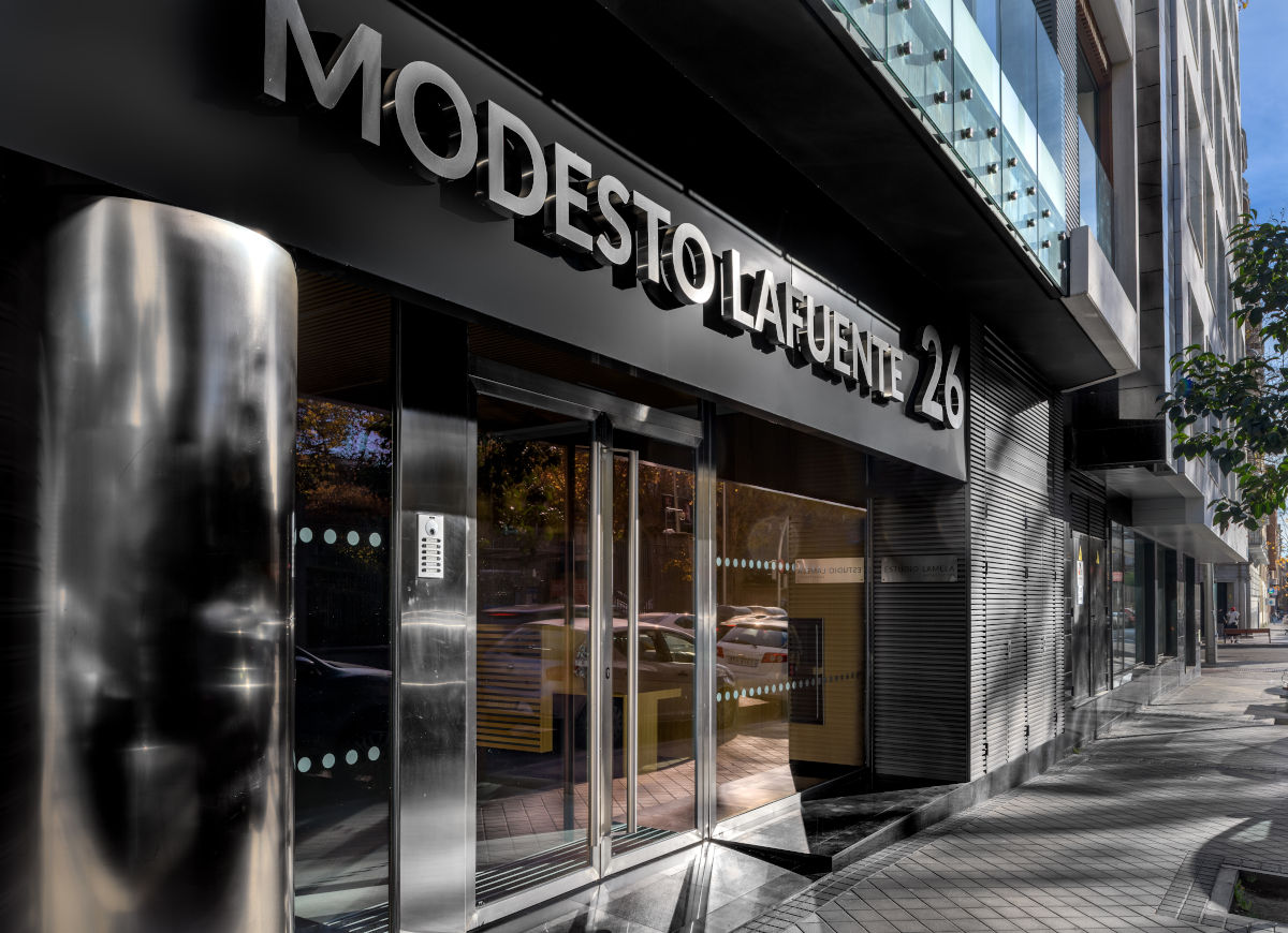 12 Viviendas Modesto Lafuente, 26 - Alu-Stock