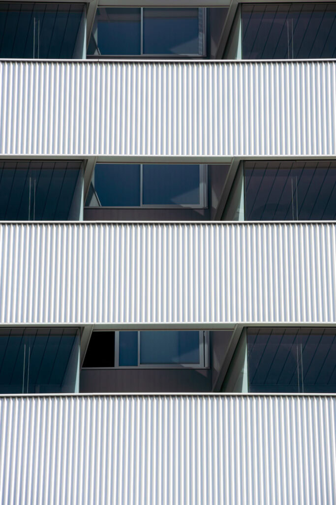 Promociones de viviendas en Salesianos - Alu-Stock - Arquitectura