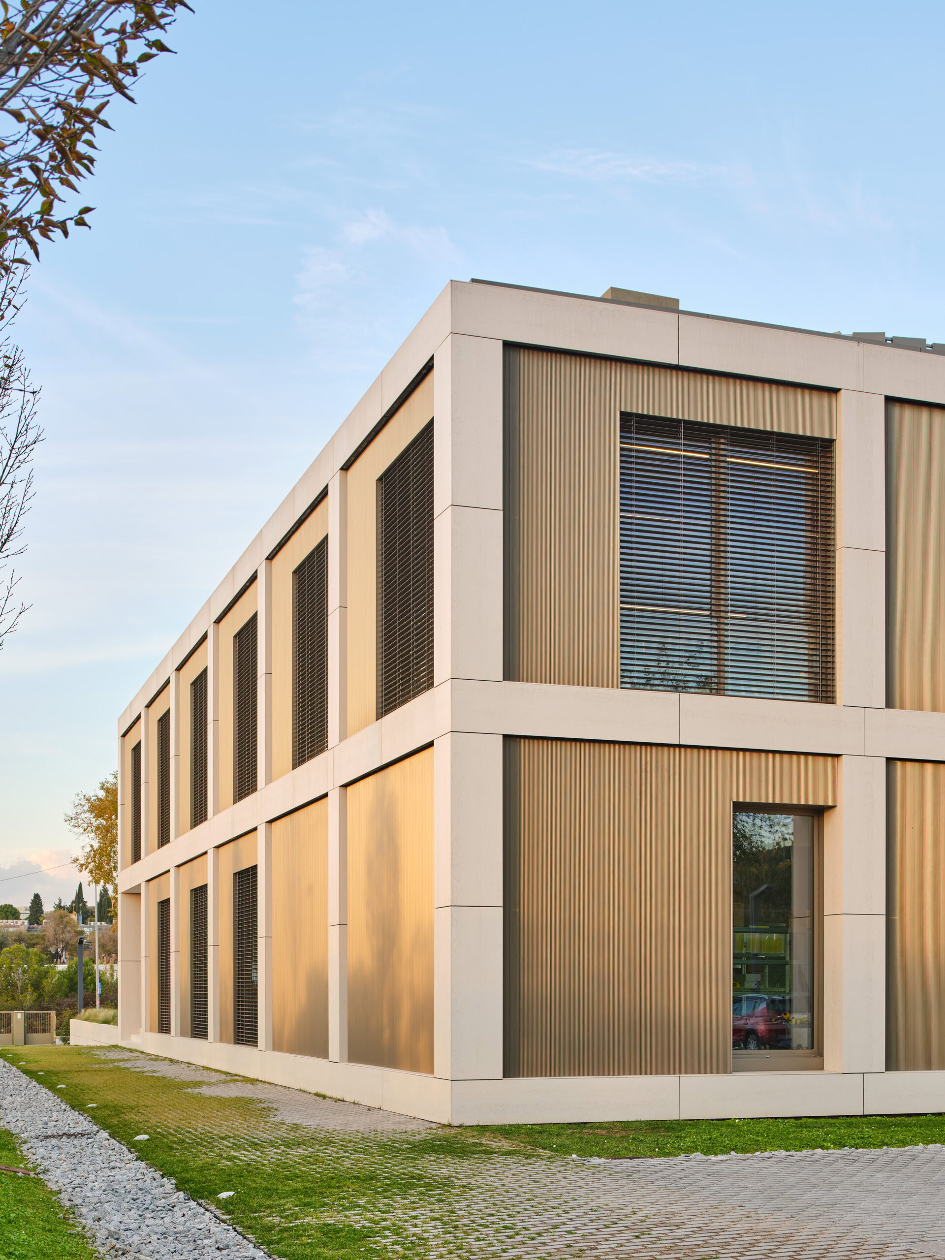 Sede Vega Instrumentos - Alu-Stock